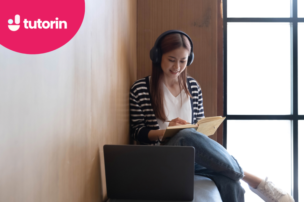 Mẫu bài luận luyện thi IELTS Writing: The use of computers and electronic devices in information ...